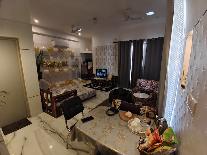 New, Cozy Spacious Room With Roof & Party Area. - Ajmer