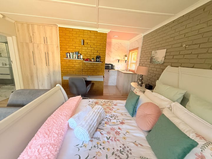 The Love Oven, The Place For Relaxation And Peace. - Welkom