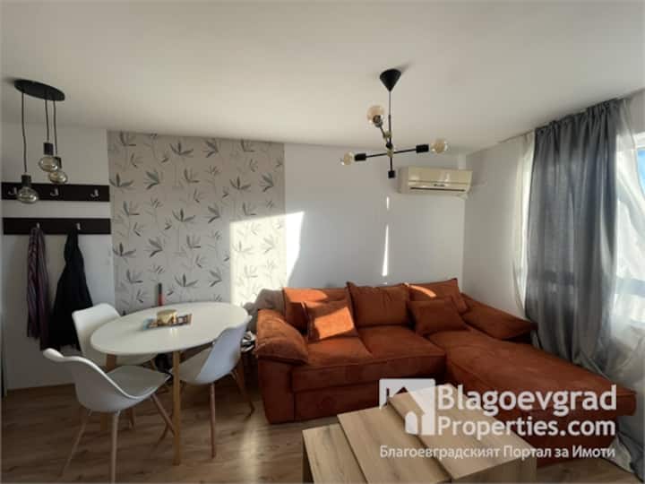 Alhana Bali Home – Bright Prime Location Near Lidl - Rila