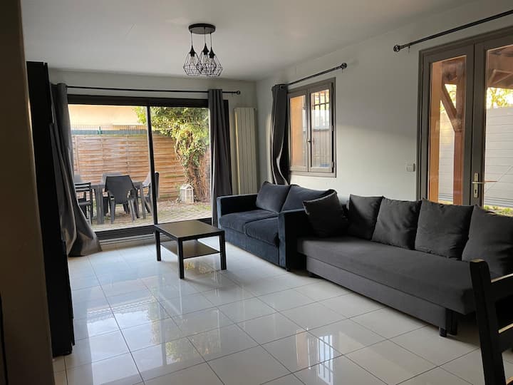 Maison Pour Famille Ou Déplacements Professionnels - Montmorency