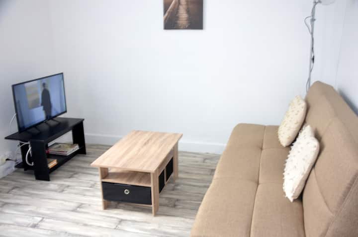 Studio Confortable Pour 2 à 3 Personnes - Évaux-les-Bains