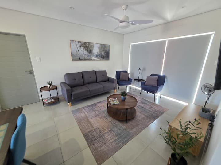 Absolute Stunning Townhouse 49 1 On York - George