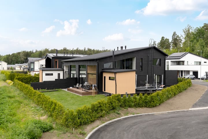 Asumiseen Ylellisyyttä —Valoisa Lomakoti - Espoo