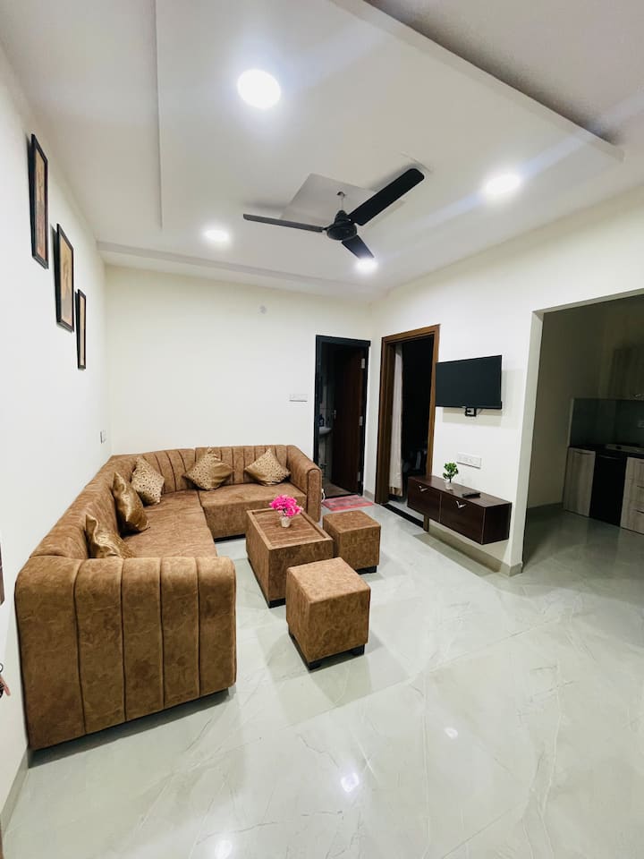 Sky Home
1 Bhk Specious With Great Ambience - Indore