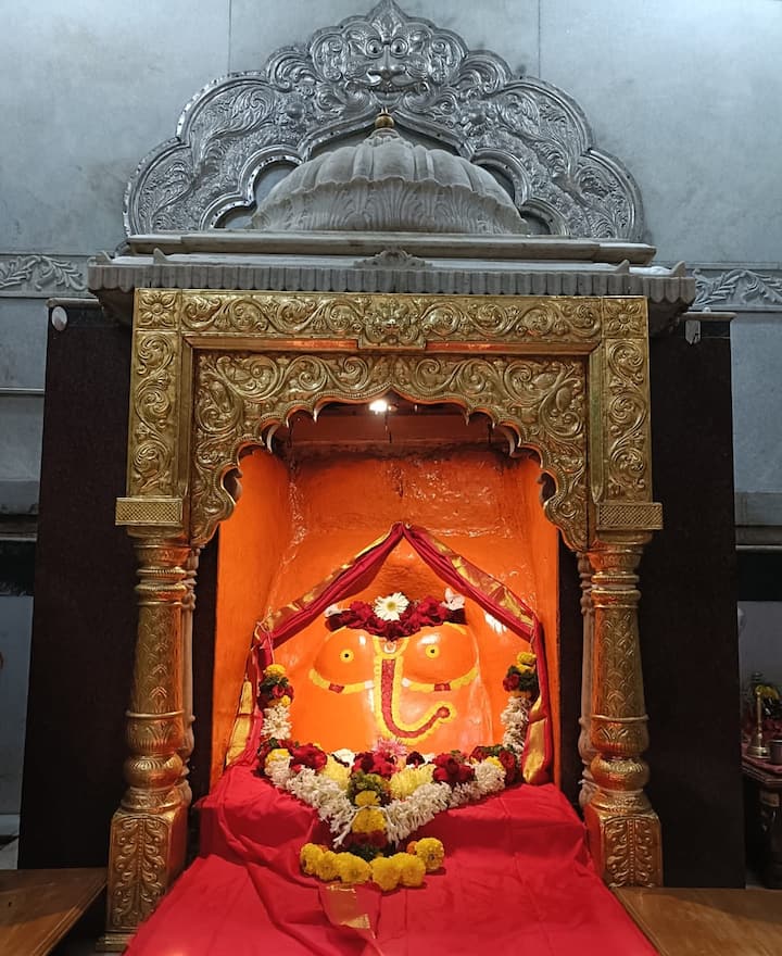 Aranya Sagar Home Stay - Relaxing Sea View 2bhk - Ganpatipule