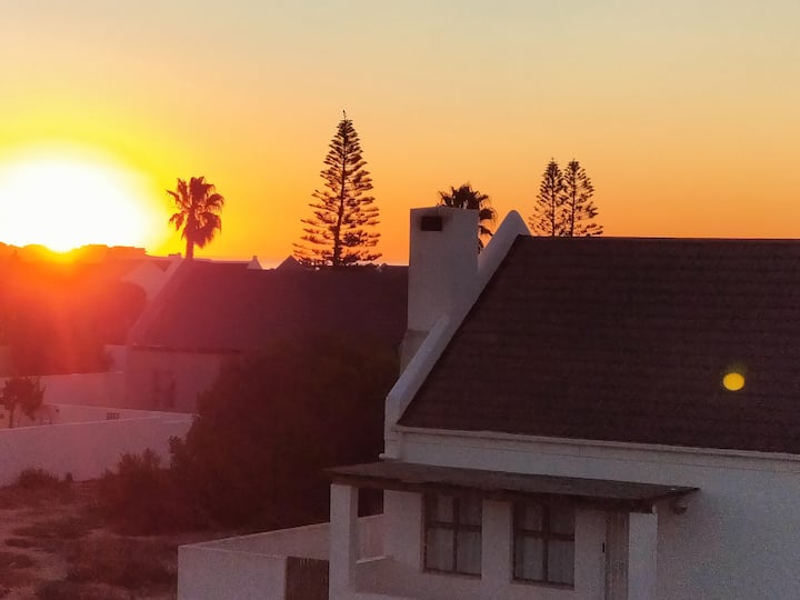 Sea Breeze, 
A Home Away From Home. - Saint Helena Bay