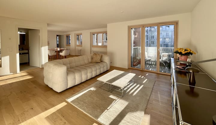 Spacious & Bright Apartment In Trendy Neighborhood - Zürich