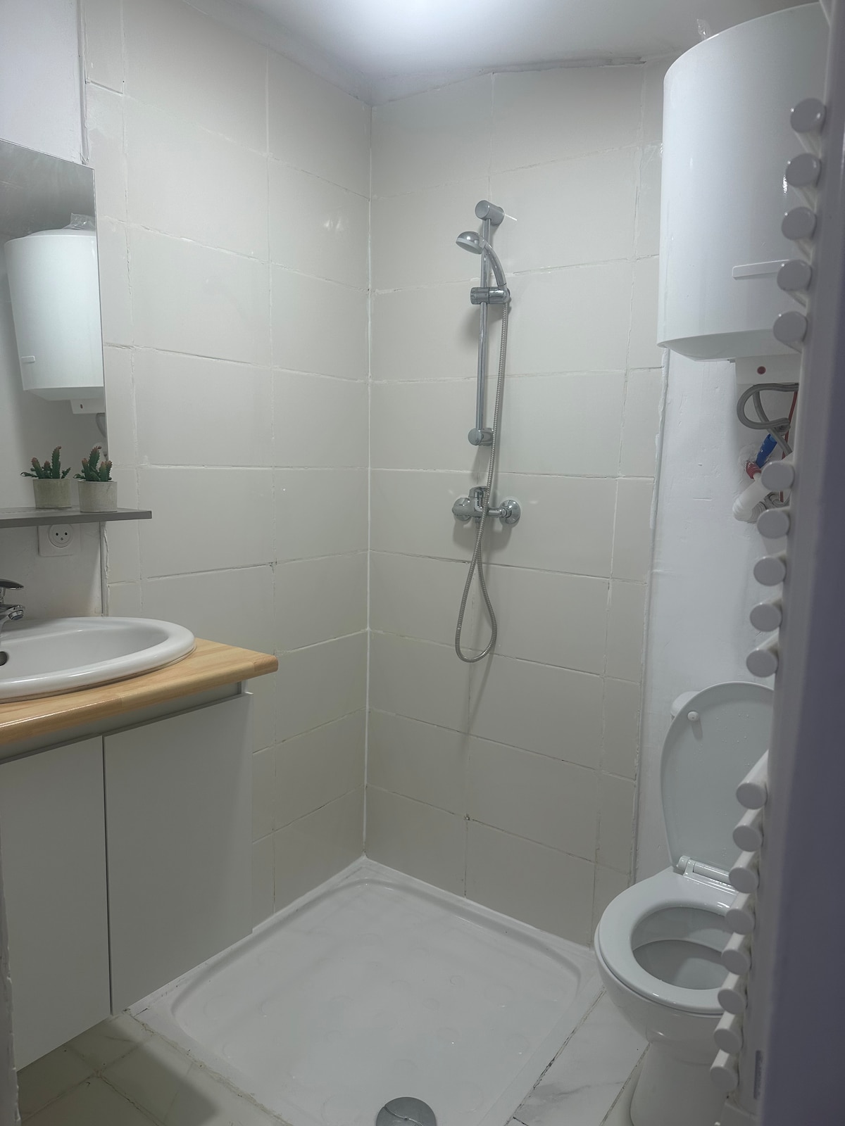 Studio near the 24-hour circuit - Flats for Rent in Arnage, Pays de la ...