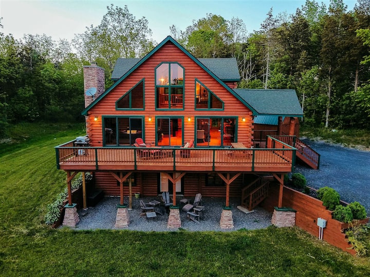 Catskill Red Tara House - Hudson, NY