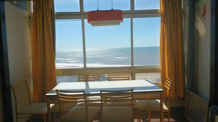 Departamento Frente Al Mar Con Vista Panorámica. - Villa Gesell