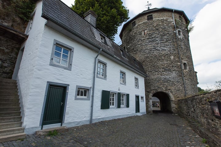 Fachwerknest An Der Burg - Eupen