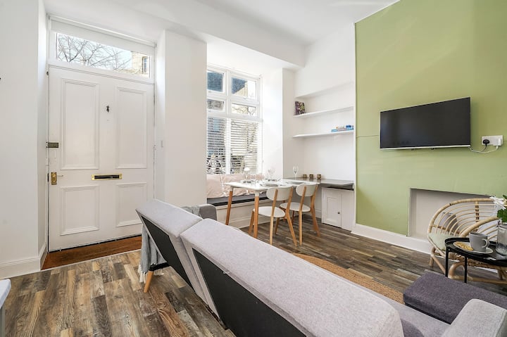 Modern - 2br Flat Near Easter Road Stadium - Edinburgh
