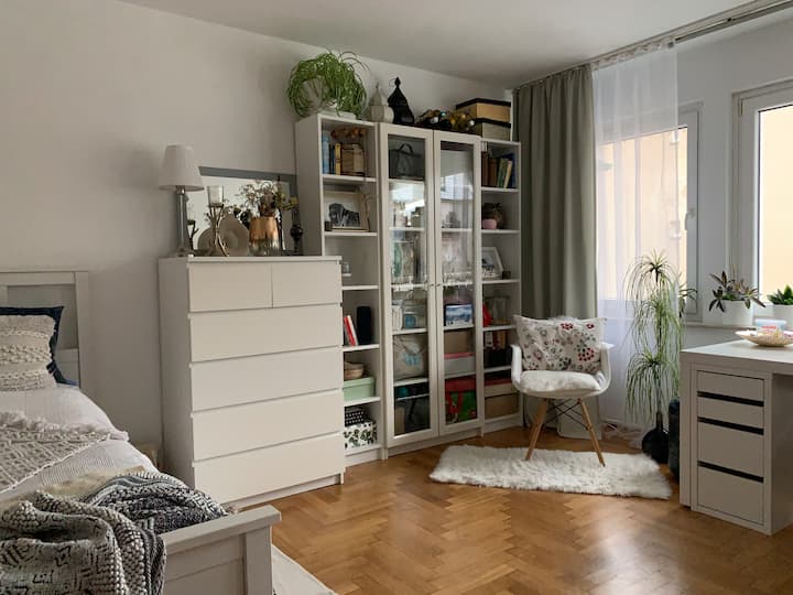 Zentral Gelegenes Zimmer In Wg - Bonn