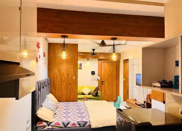 Golden Casa - Enjoy Peacefull Staycation - Delhi
