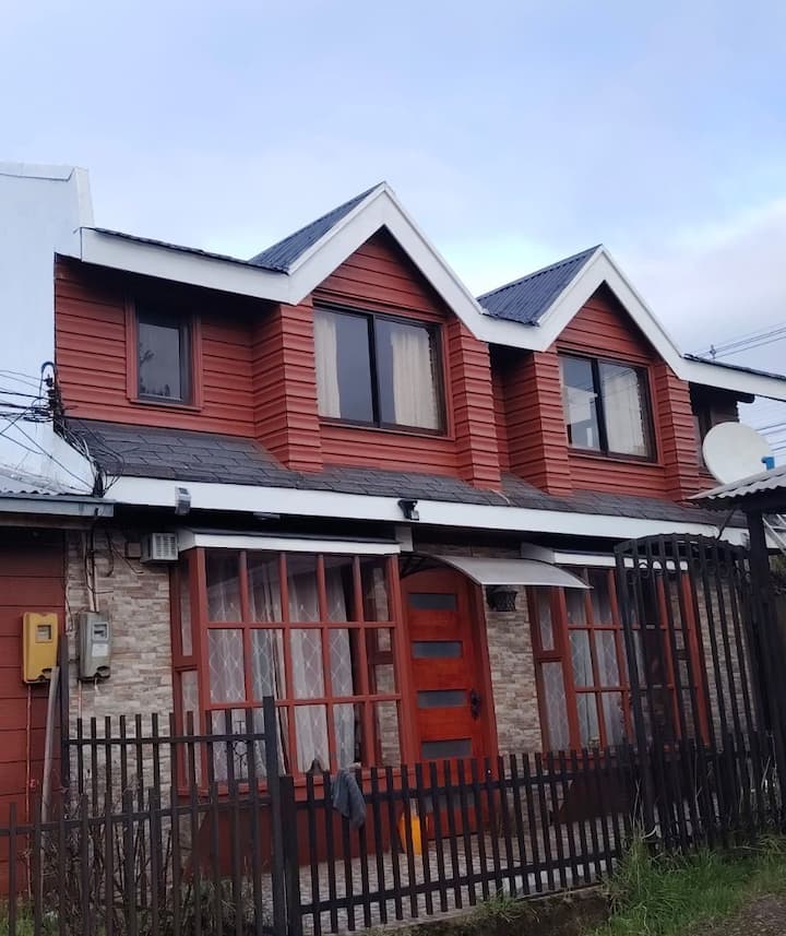 Casa Amplia En Puerto Varas Para Familias Y Grupos - Puerto Varas