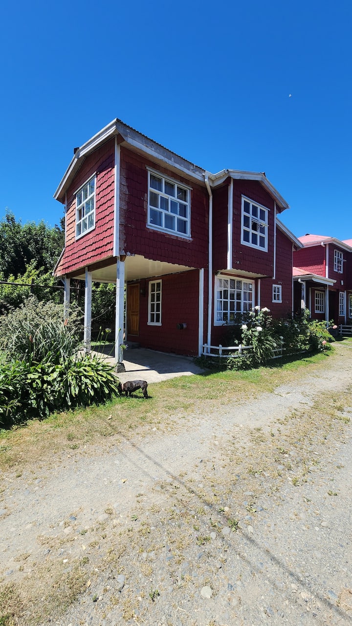 A Metros Del Ter. De Buses, En La Calle Principal - Ancud