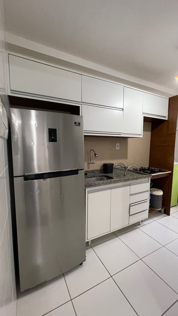 Apartamento Espaçoso, Bem Localizado E Confortável - Vitória da Conquista