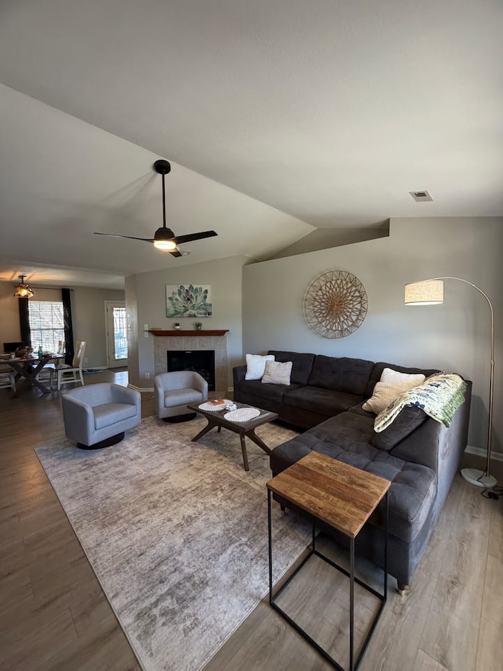 New Listing In Maryville - Maryville, TN