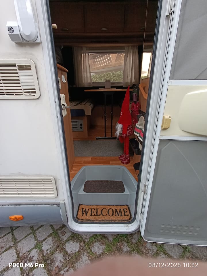 Camper Attrezzato Per Un Comodo Soggiorno - Sud-Tyrol