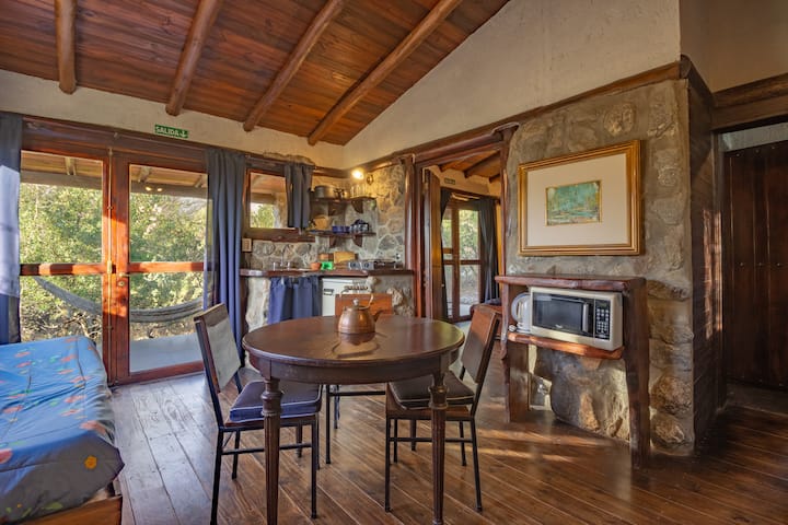 Cabaña De Madera Y Piedra En Un Entorno úNico - Merlo