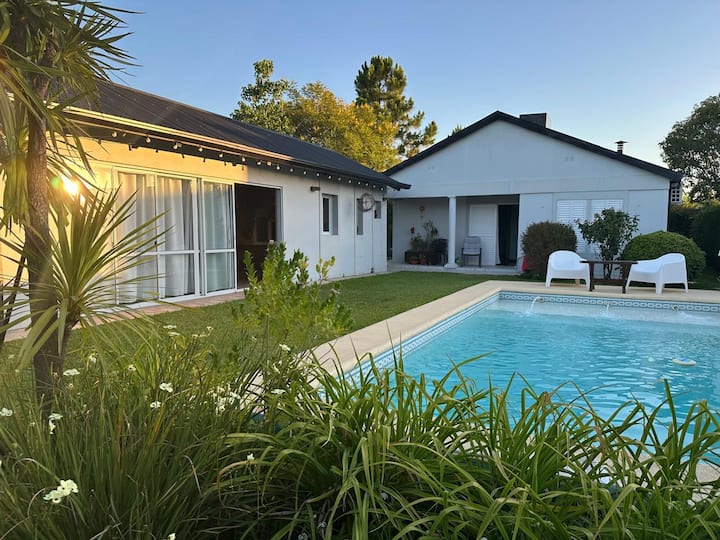 Casaquinta Con Piscina Rodeada De Naturaleza - Gualeguaychú