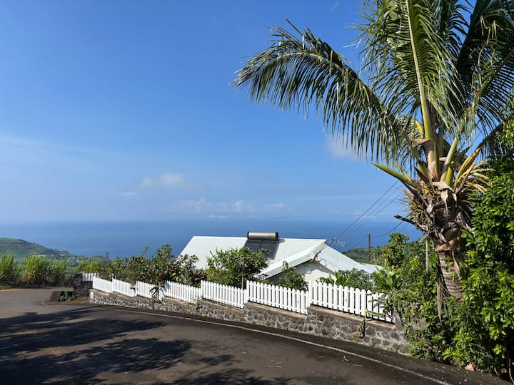 Maison Créole Avec Vue Panoramique Sur L'océan - Réunion
