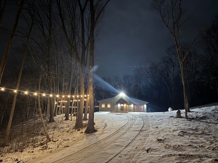 Quiet Nauvoo Cottage With Views And Deck - Nauvoo, IL