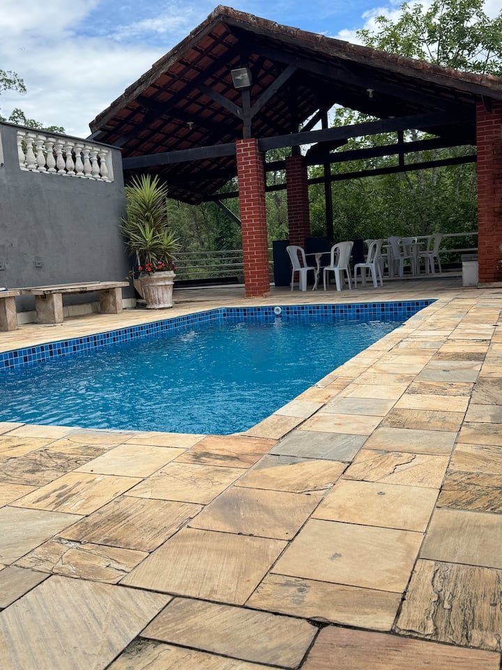 Espaço Com Piscina + Dormitórios - Suzano