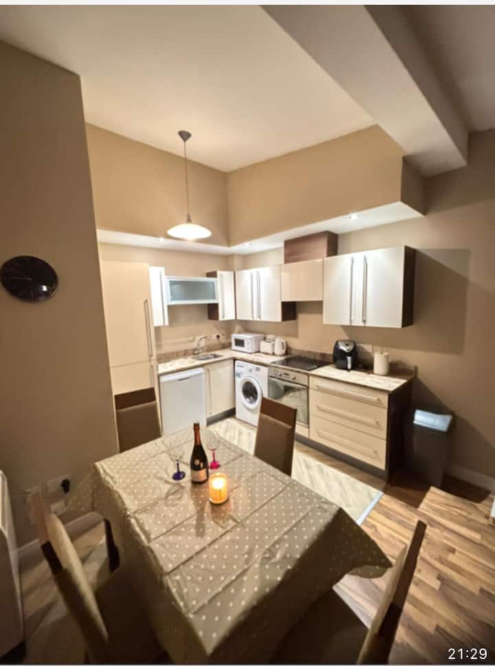 Affordable And Very Comfortable Entire Apartment - Maynooth