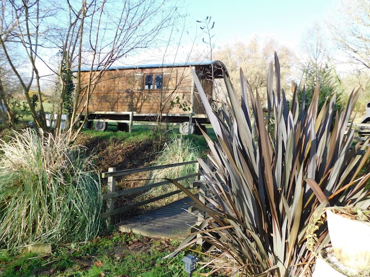 Les Roulottes D'ar Lenn,
Ty Dour - Moncontour