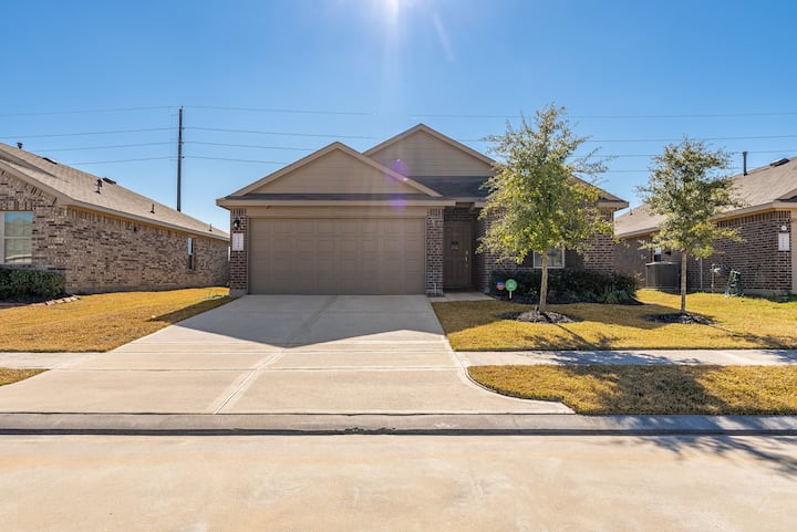 Cozy & Comfortable Home Minutes From Iah Airport - Aéroport George-Bush de Houston (IAH)