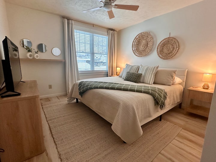 Cozy 2-bedroom Retreat In Escanaba - Escanaba, MI