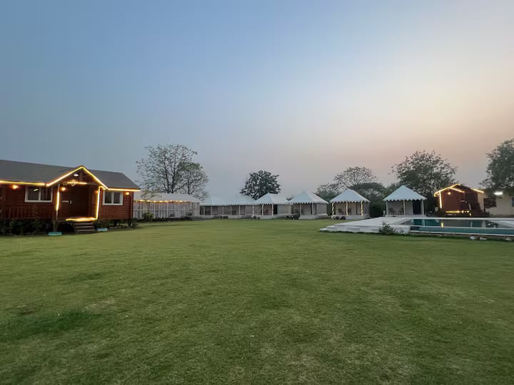 Private Farm With Pool In Gurgaon For Parties. - Neu Delhi