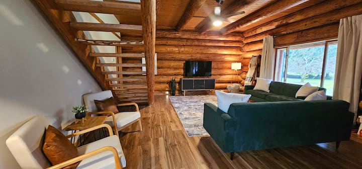 American Alps Lodge-hottub, Ev Charger, Riverfront - North Cascades National Park