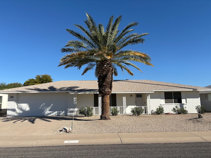 Remodeled 2 Bedroom 1 Bath With Putting Green - Sun City, AZ
