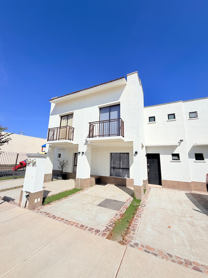 Tu Casa Vacacional Con Alberca Cerca De Plazas 223 - León