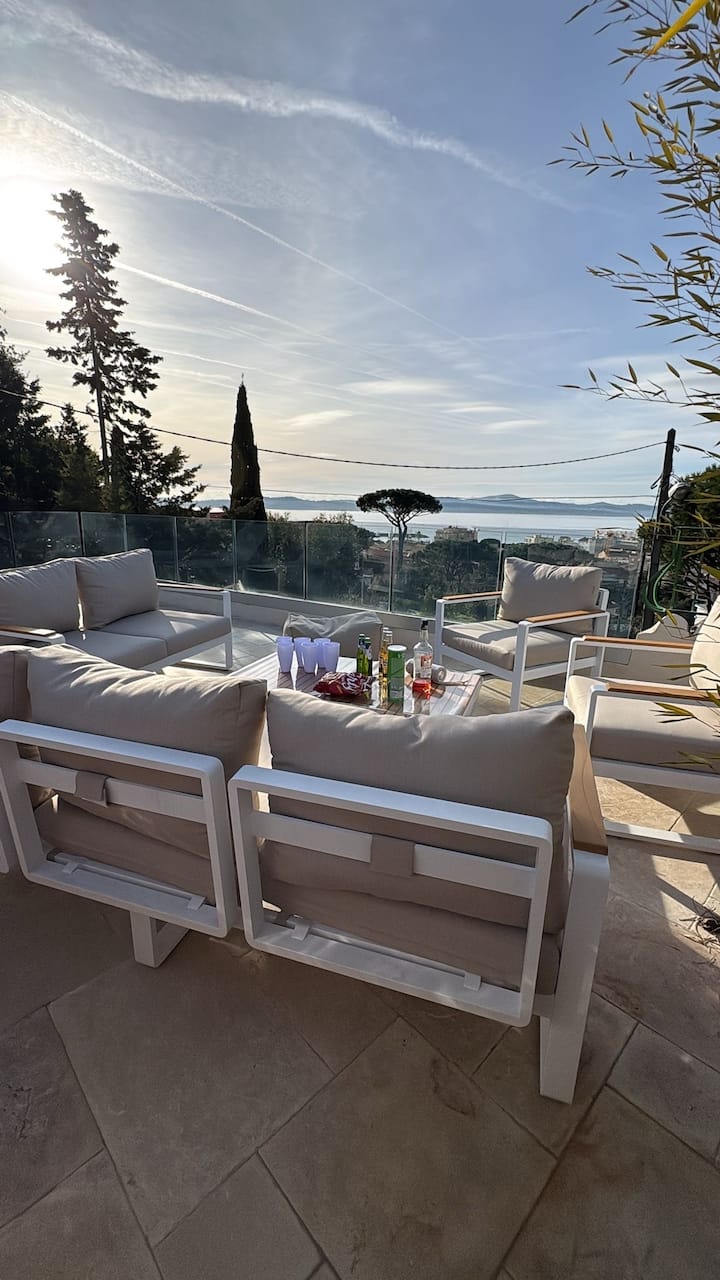 Villa Vue Mer Avec Jacuzzi, À 5 Mn De Tout - Sainte-Maxime