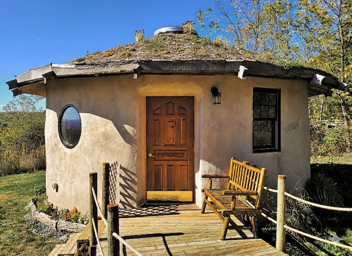 Artisan Earth Haven With Sunset Vistas - Watkins Glen