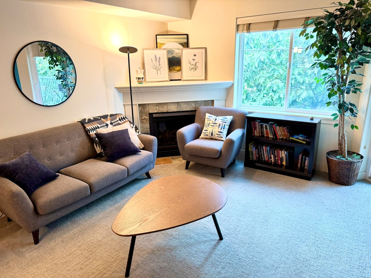 Moderno condominio Ballard de 1 dormitorio con electrodomésticos nuevos ...