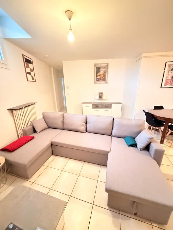 Grand T4 Climatisé Proche A7 • Wifi & Calme. 3 Ch. - Valence