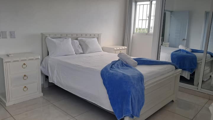 Apartamento Elegante Y Amplio - La Romana