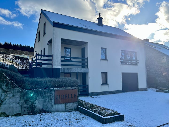 Gîte Confort à Herbeumont : 5 Chambres (9 Pers) - Florenville