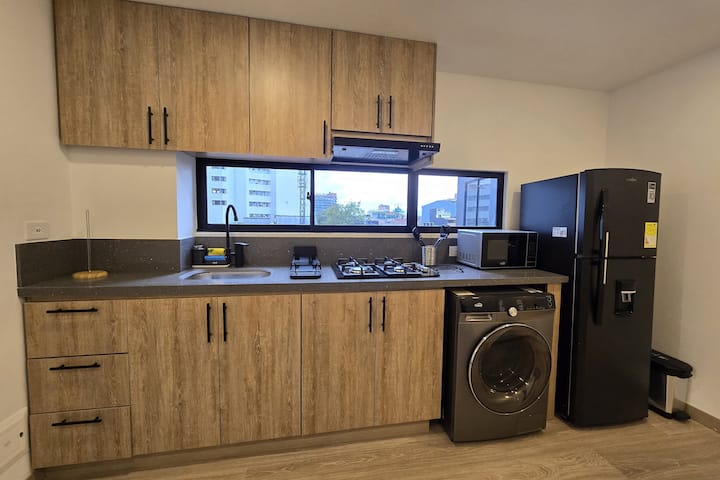 Digital Nomad Hub:fast Wi-fi, Office, Full Kitchen - Bogota