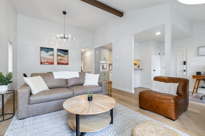 Furnished 2br/2ba + 2 Desks, Walk To Downtown - San Luis Obispo, CA