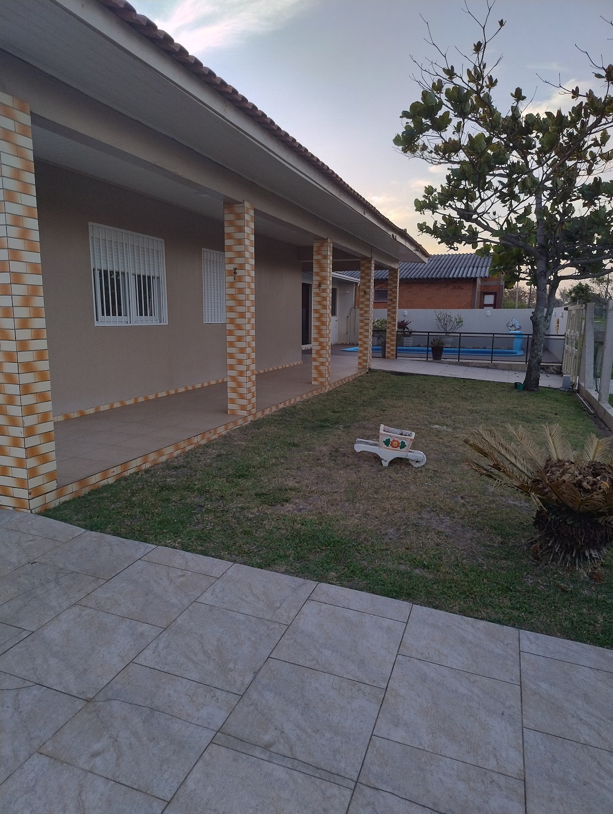 Haus mit 3 Schlafzimmern und Pool 250 m vom Strand entfernt - Häuser ...