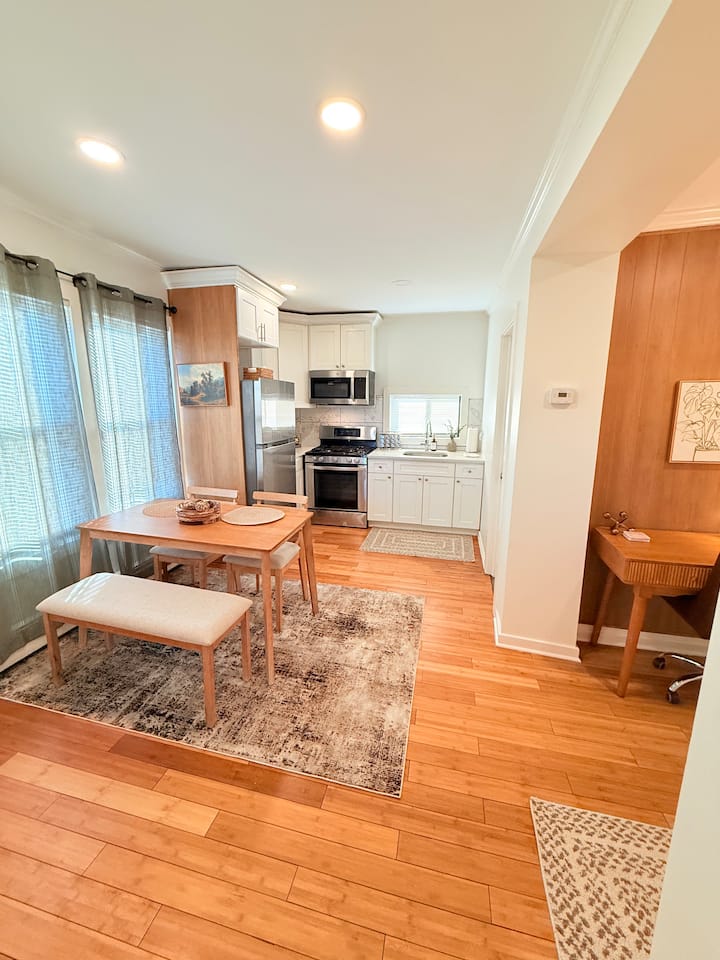 The Hofstra Suite/2 Minutes Away From Hofstra - Garden City, NY