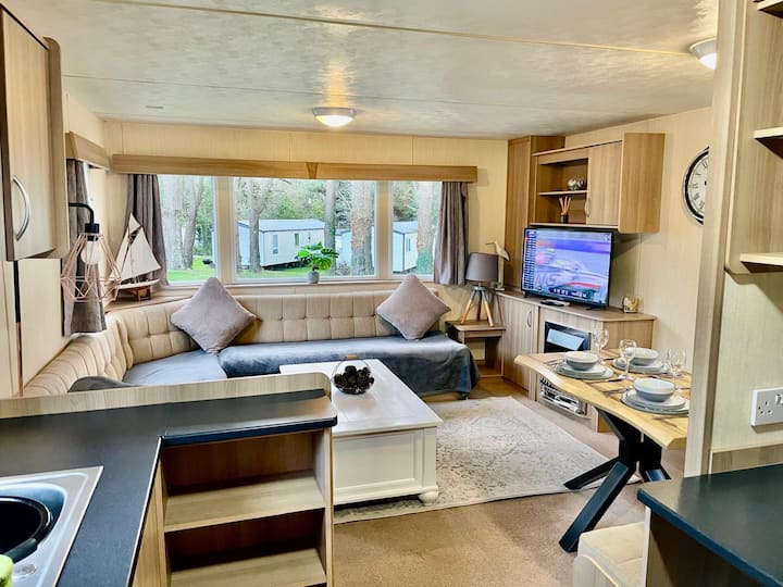 215 The Meadows Park Dean - United Kingdom