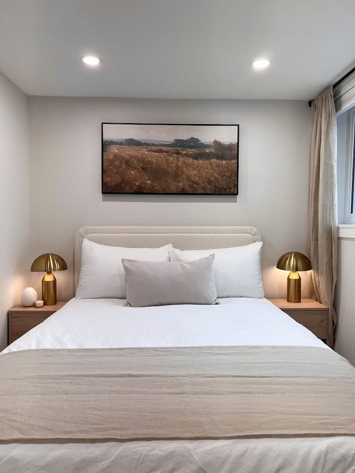 Modern Fraserhood 1 Br Guest Suite - Vancouver