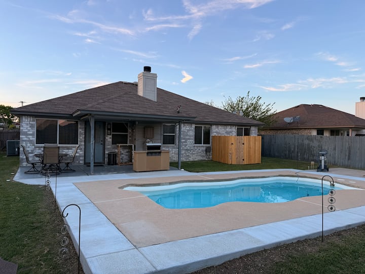 Oasis Close To Fort Hood - キリーン, TX