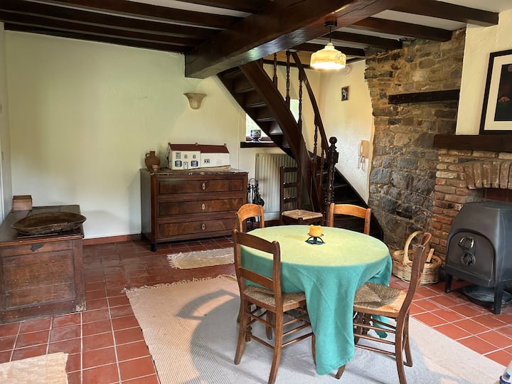 Idyllisch Huisje Aan Een Rivier - Dinant